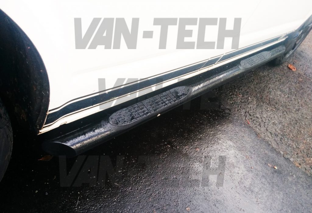 VW T6 SWB Black Slashed End Side Bars with Three Steps