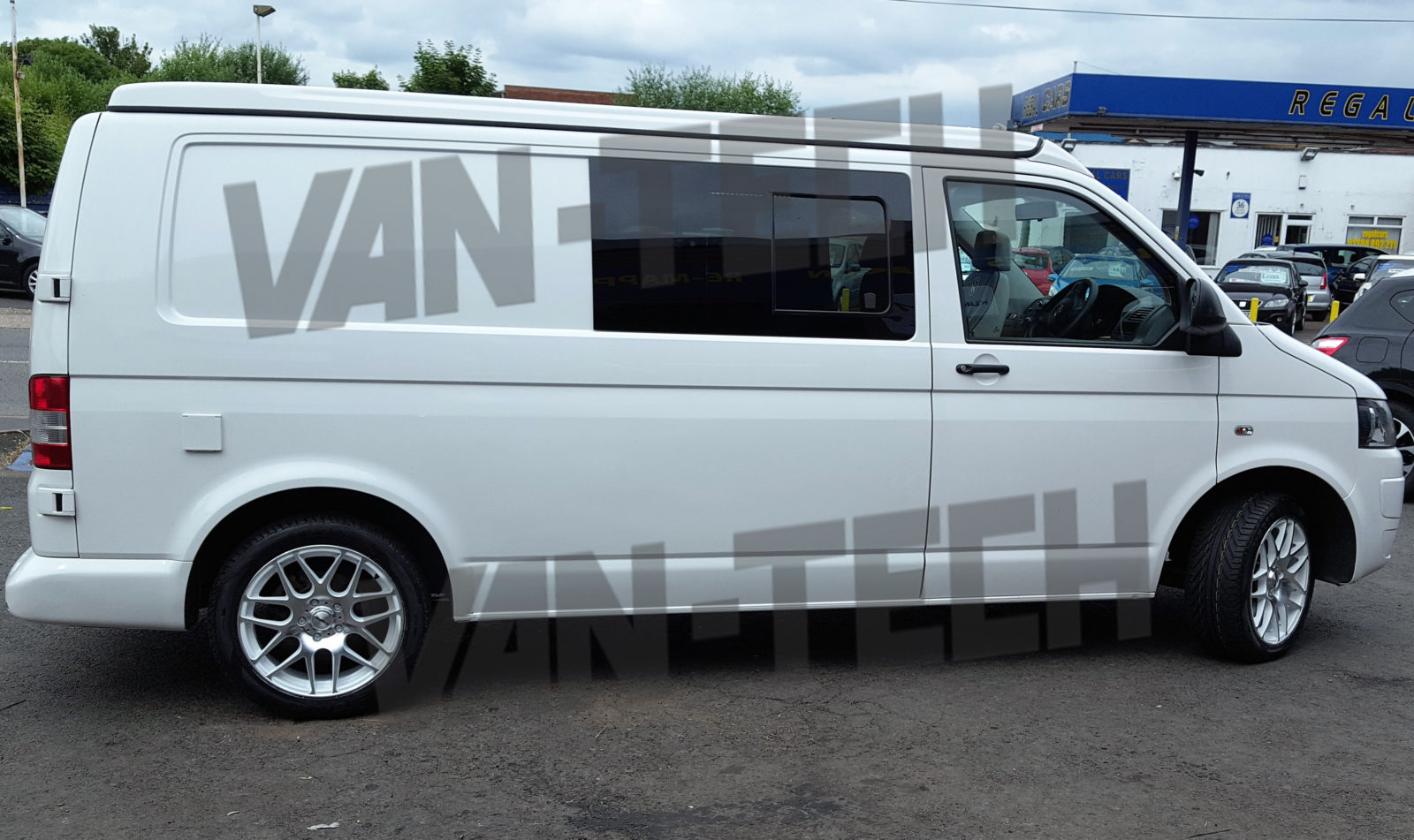VW Transporter T5 with Calibre Exile Alloy wheels in White and Silver 5 ...