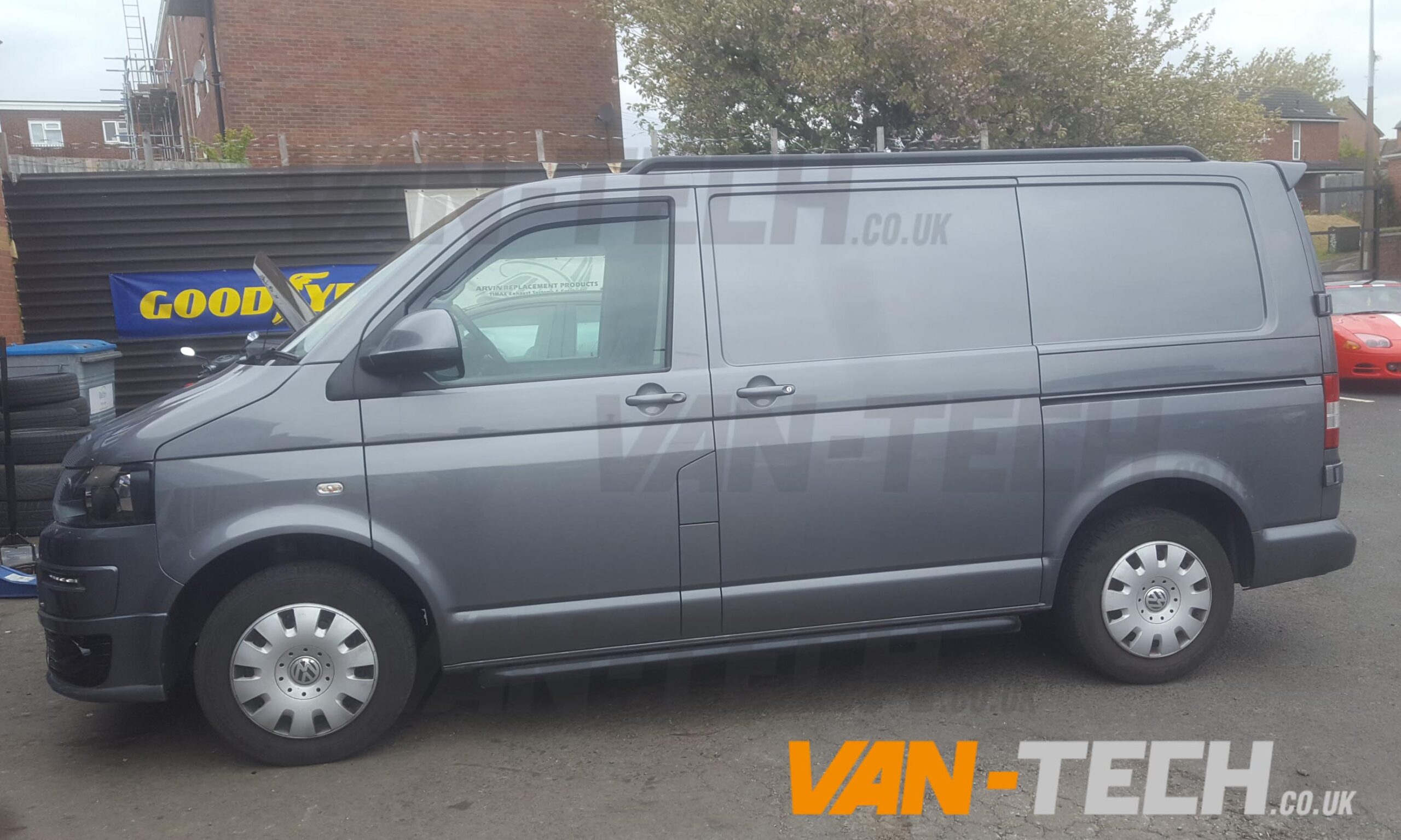 VW Transporter t5 fitted with CS Lite 20 inch alloy wheels (4) | Van-Tech