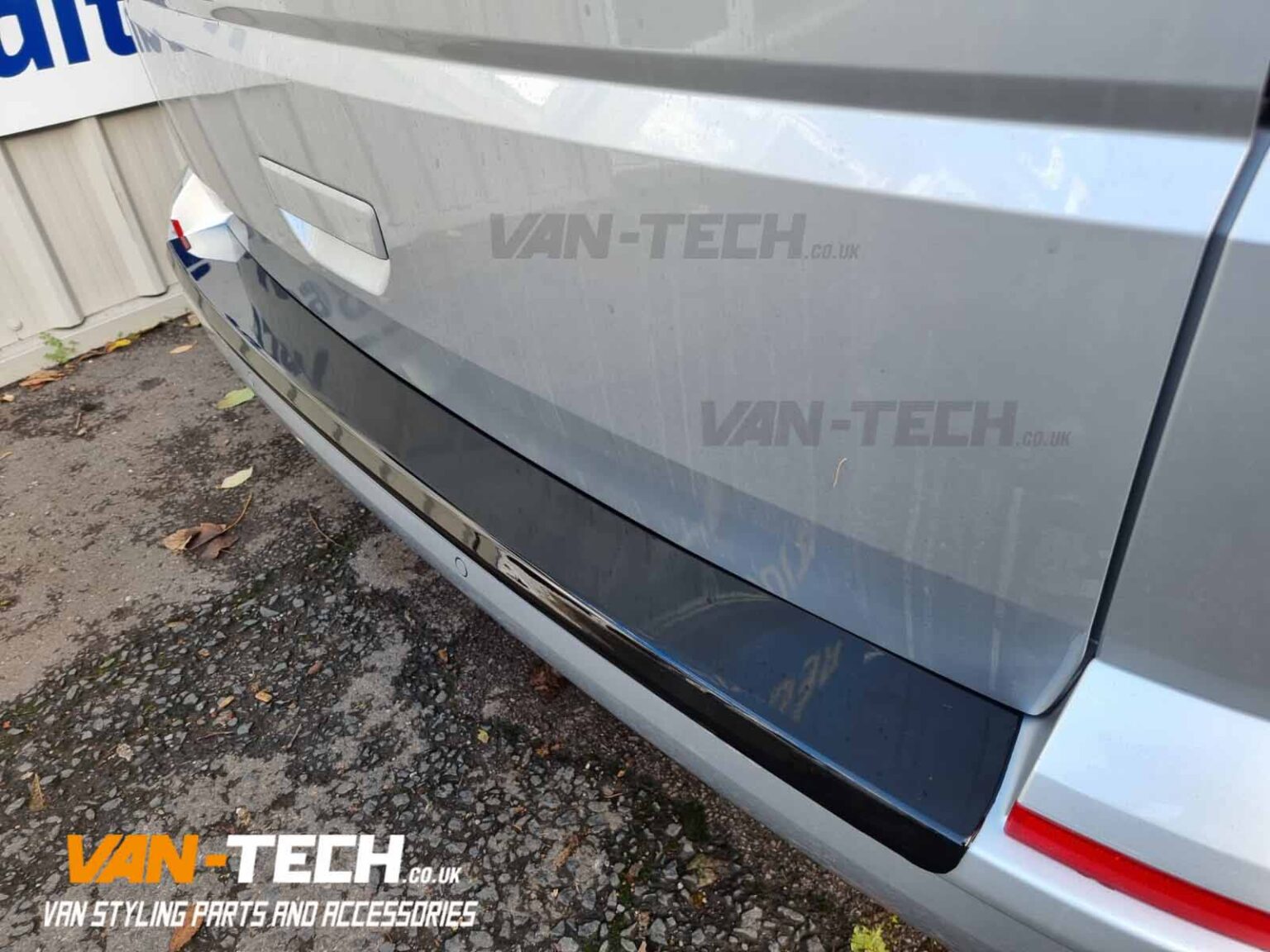 VW Transporter T6.1 Parts Black Sportline Side Bars, Rear Bumper