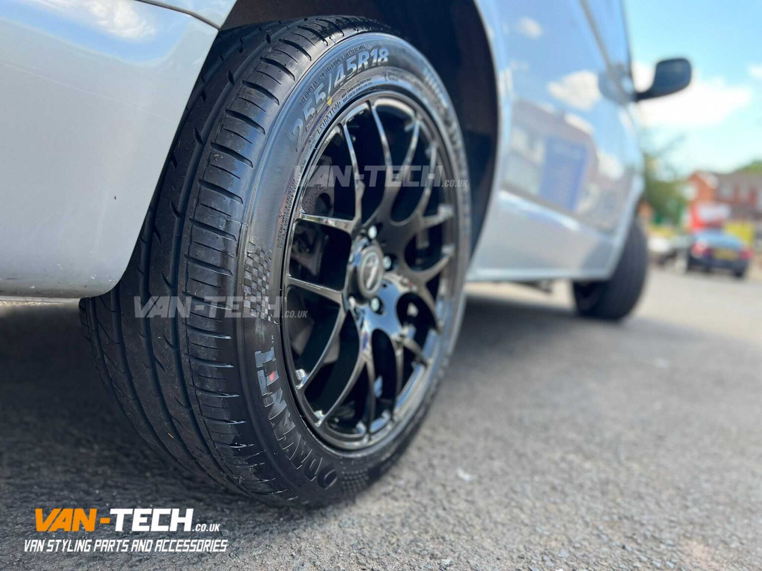 VW T5 T5.1 T6 Calibre Exile-R 18" Alloy Wheels Gloss Black