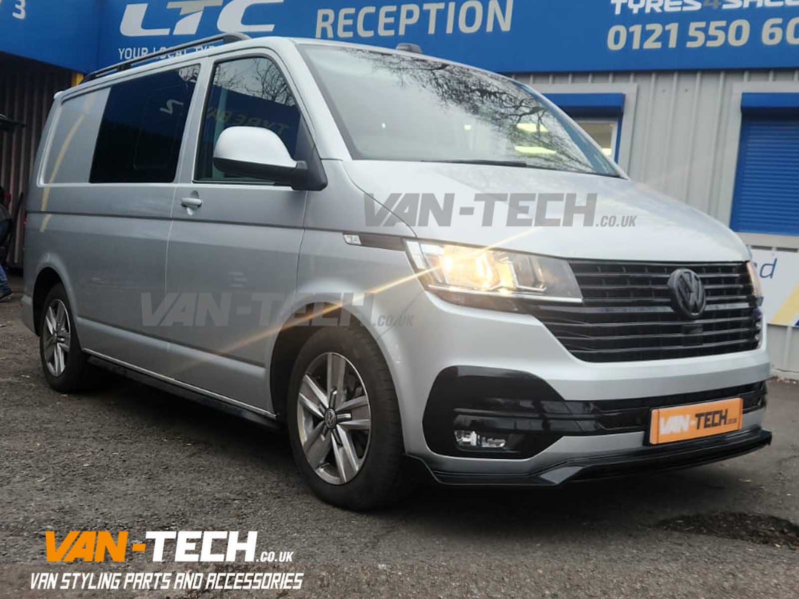 VW Transporter T6.1 Gloss Black Badged Grille, Middle Inserts, Lower ...